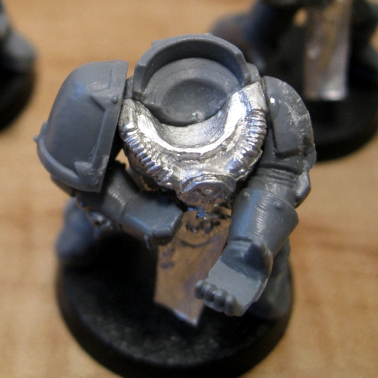 Two arms - holding a bolter is MUCH easier! - Thousand Sons & Tzeentch ...